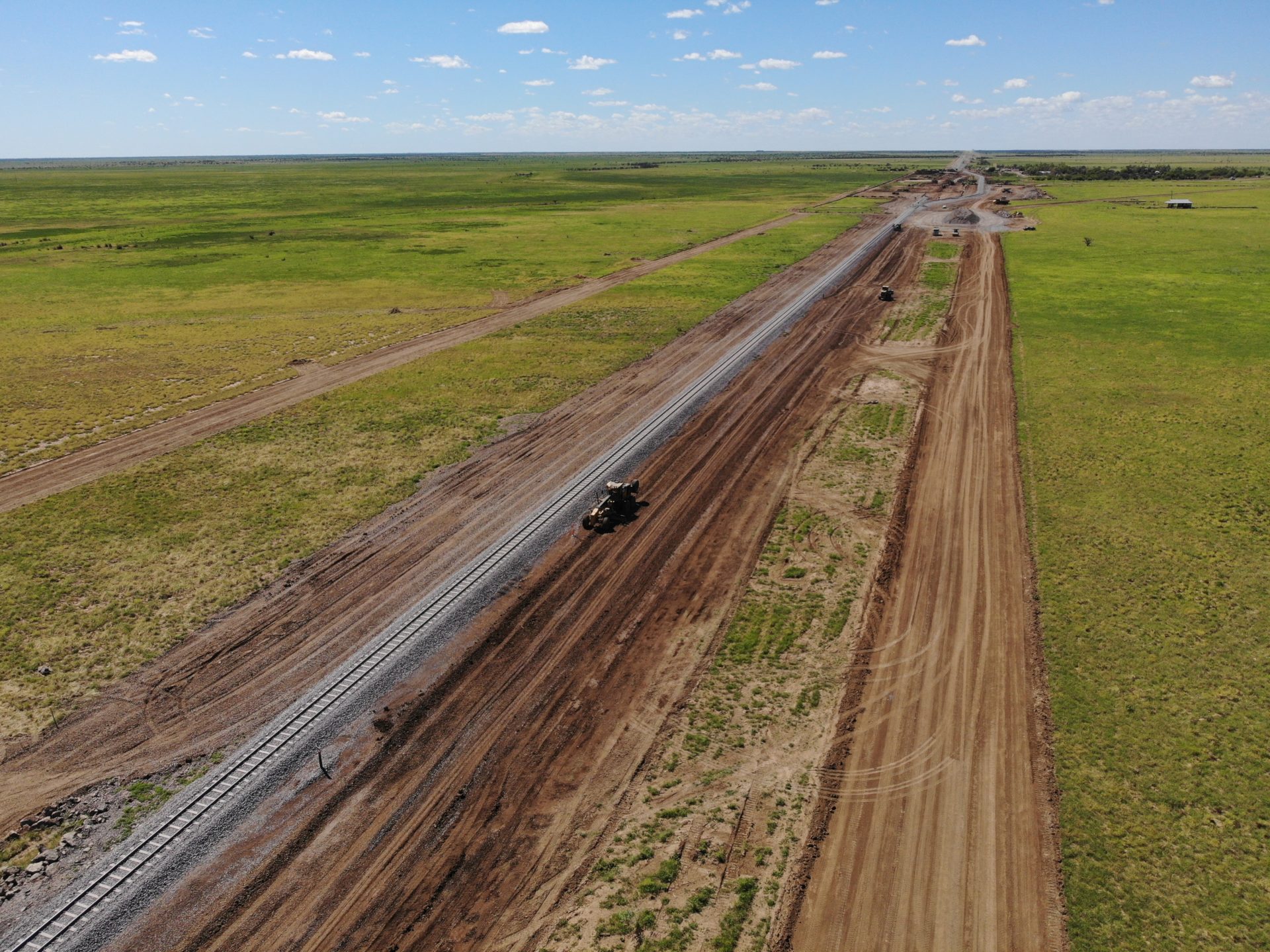 Mount Isa rail line on track for April re-opening | The HeavyQuip Magazine