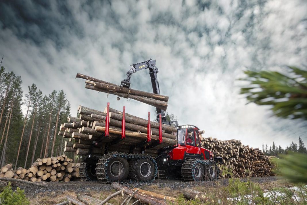 Komatsu Forest new 2020 models: simpler and speedier troubleshooting ...