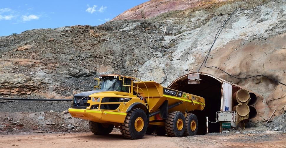 [Job story] Red 5 Limited using Volvo A45G haulers at WA Darlot Gold ...