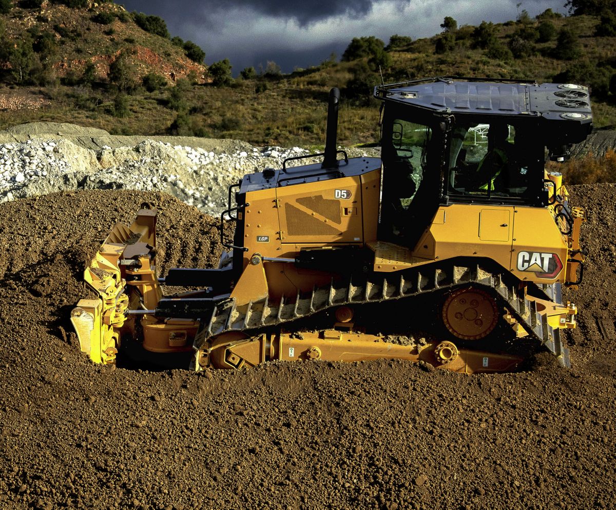 Caterpillar launches the new D5 dozer, nimble and responsive | The ...
