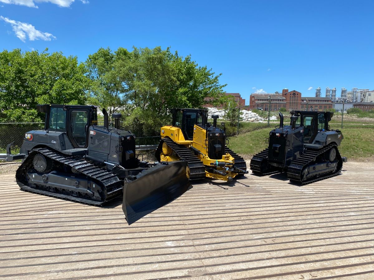 Caterpillar Celebrates the Production of the 175,000 Machines in Over ...
