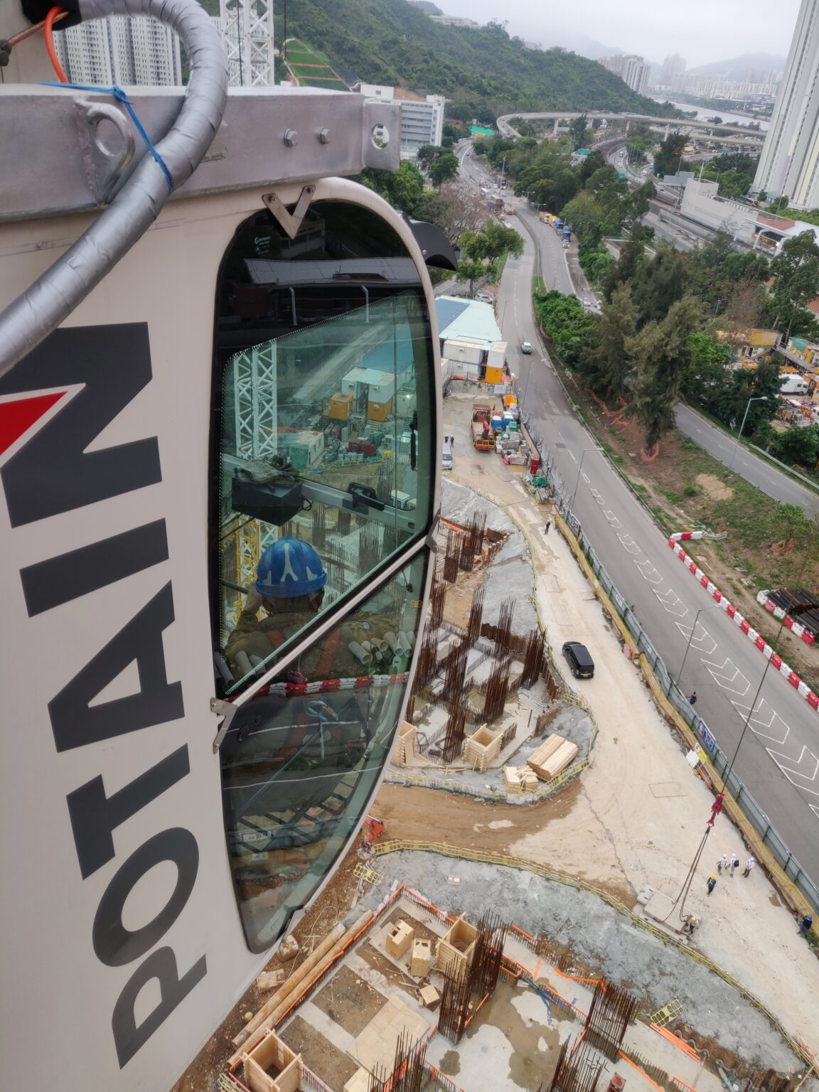 NFT Deploys 5 Potain Topless Cranes for a Hong Kong Residential Project ...