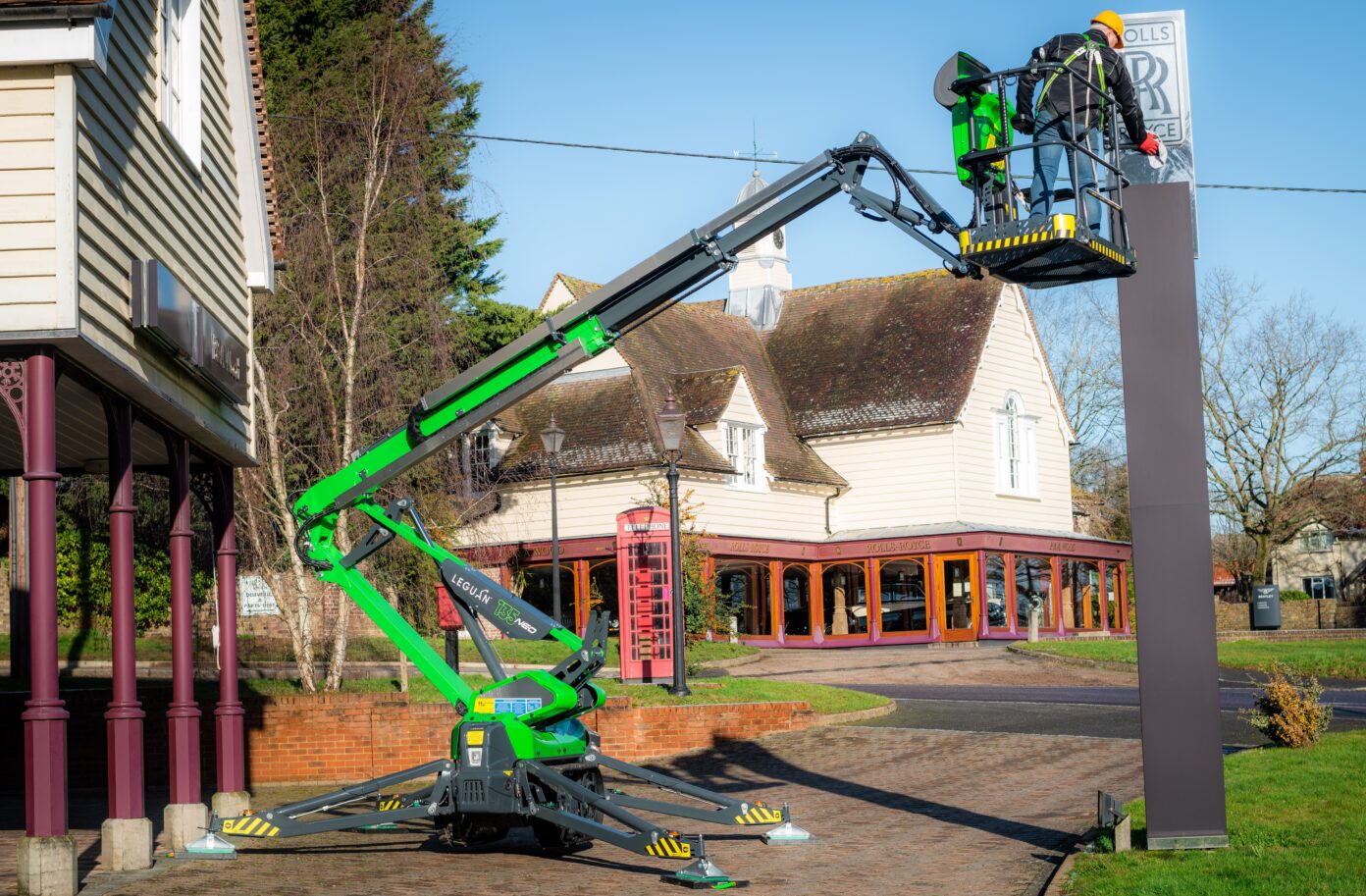 Avant Announces the Launches of Its New Leguan Lifts Access Platforms ...