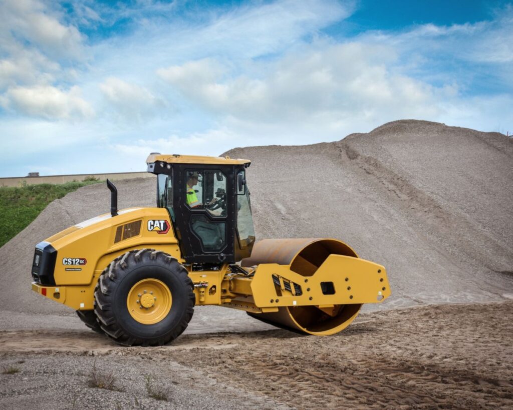 Caterpillar Expands its Single Drum Vibratory Soil Compactor Line | The ...