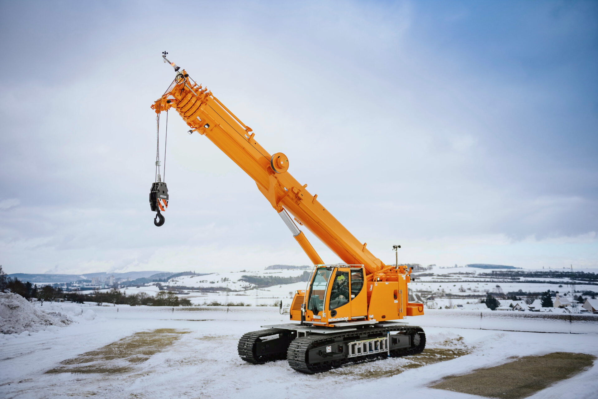 Liebherr Extends Its Portfolio With LTR 1040 Telescopic Crawler Crane ...