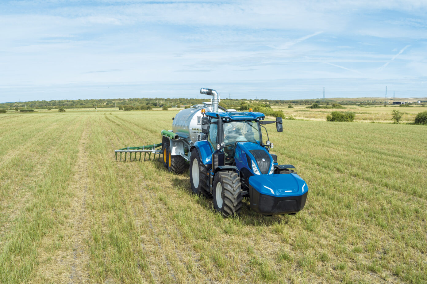New Holland T6 Methane Power Tractor Wins Sustainable TOTY 2022 at EIMA ...