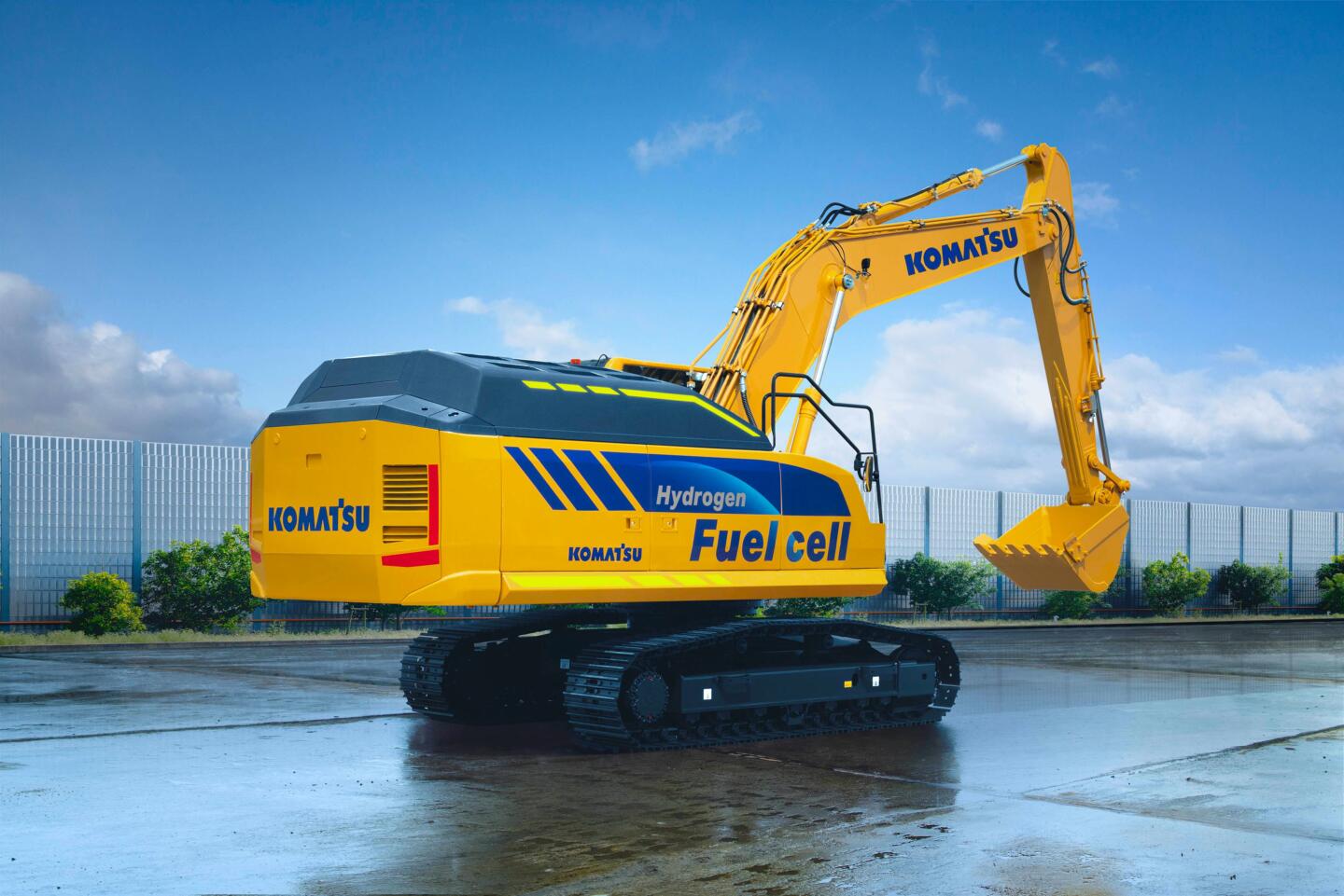 Komatsu Is Targeting the Production of Hydrogen FC Mid-sized excavators ...