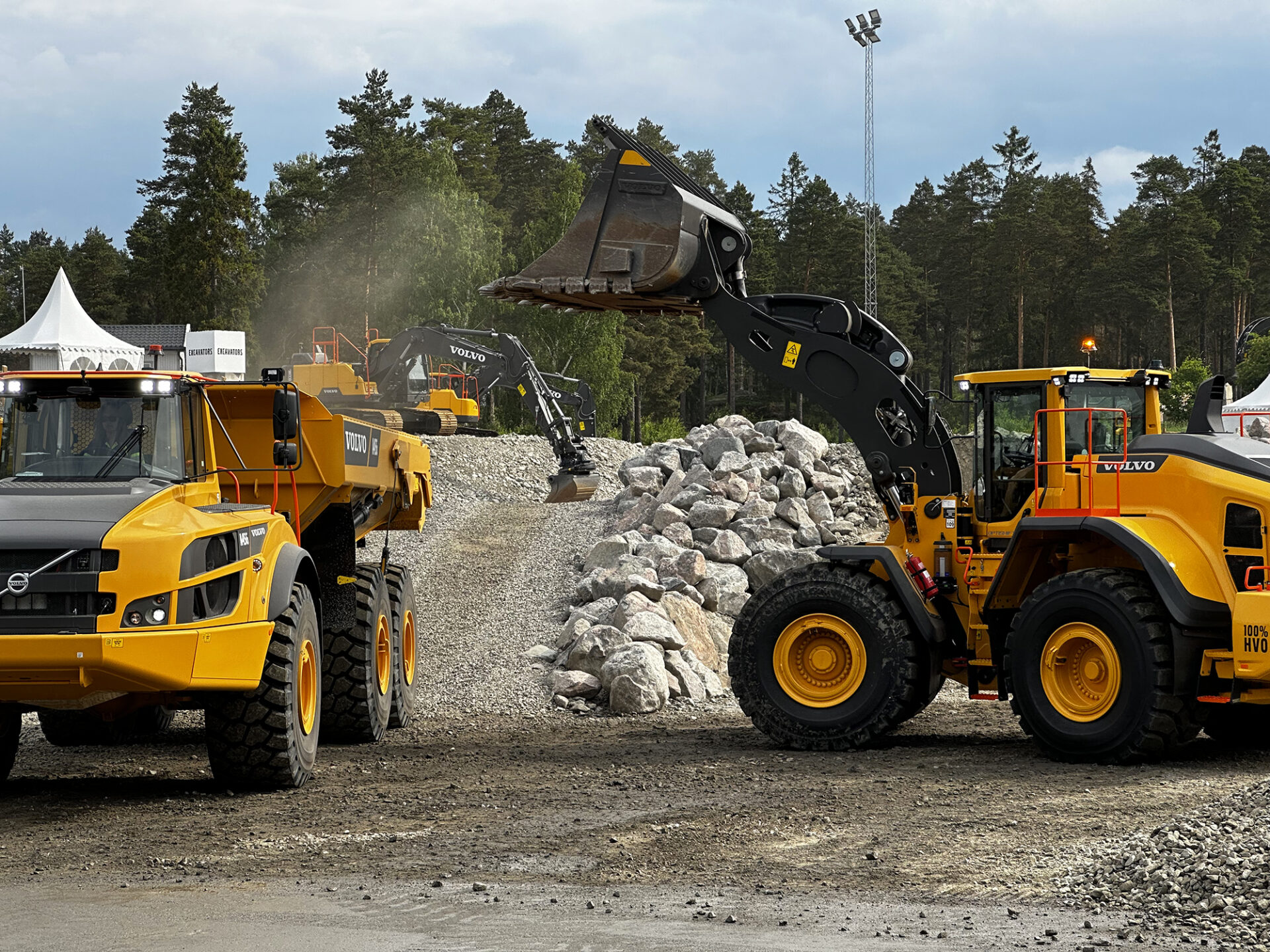 How Volvo CE Is Leading the Electric Transformation in Heavy Equipment ...