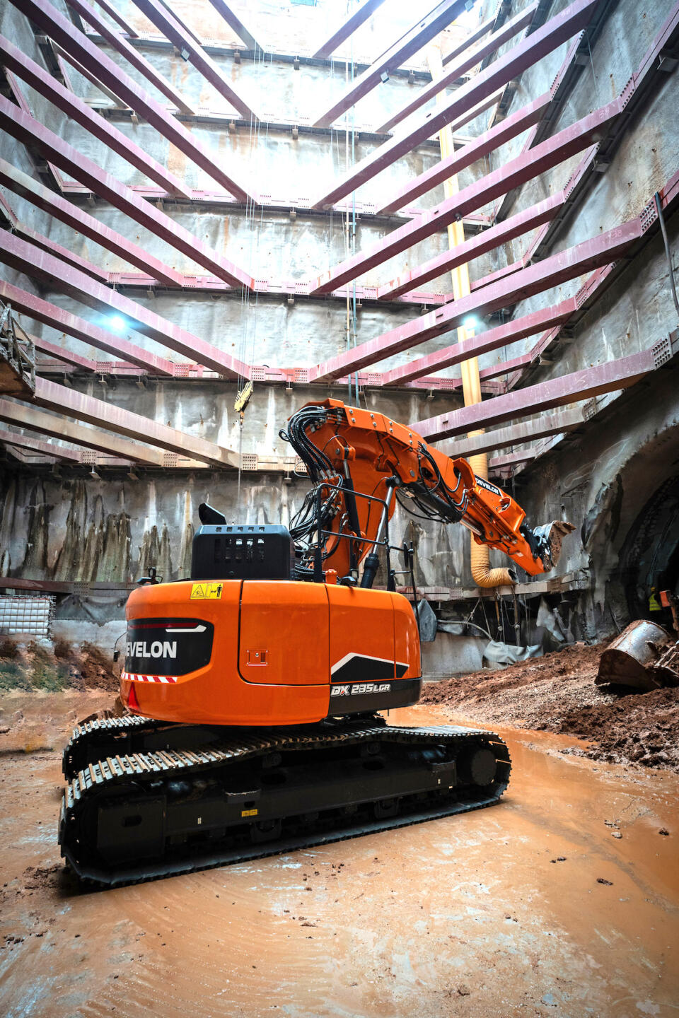 Develon Launches 25-Tonne Tunnelling Excavator | The HeavyQuip Magazine