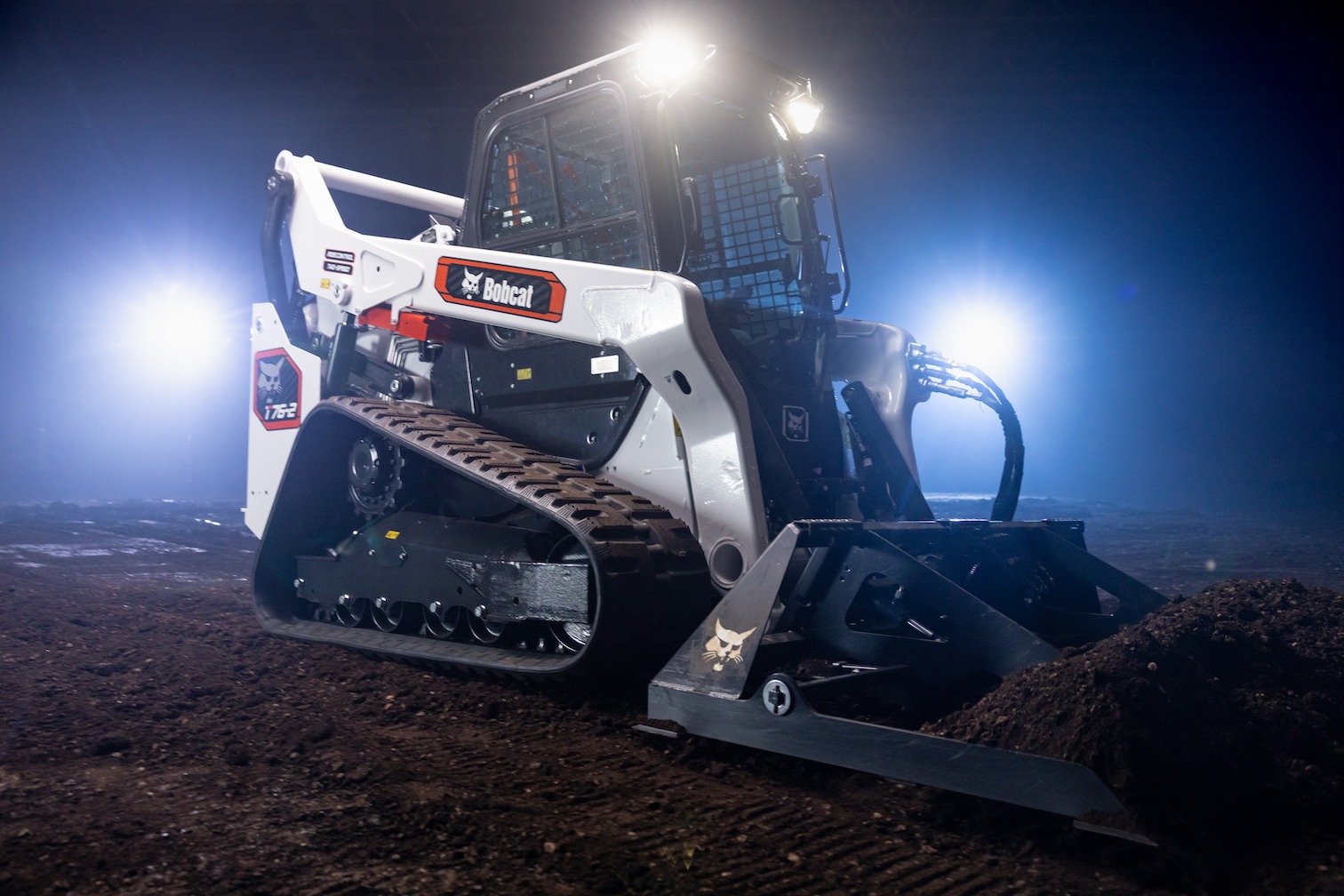 Bobcat Presents the Updated R-Series Loaders and a New T650 Stage V ...